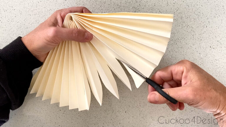 Easy paper fan decorations inspired by faux sun palm leaves - Cuckoo4Design