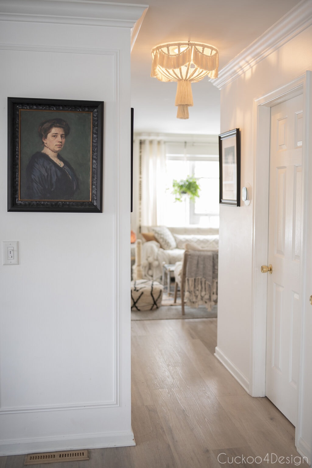 Using a pure ultra white paint color in your home's interior ...