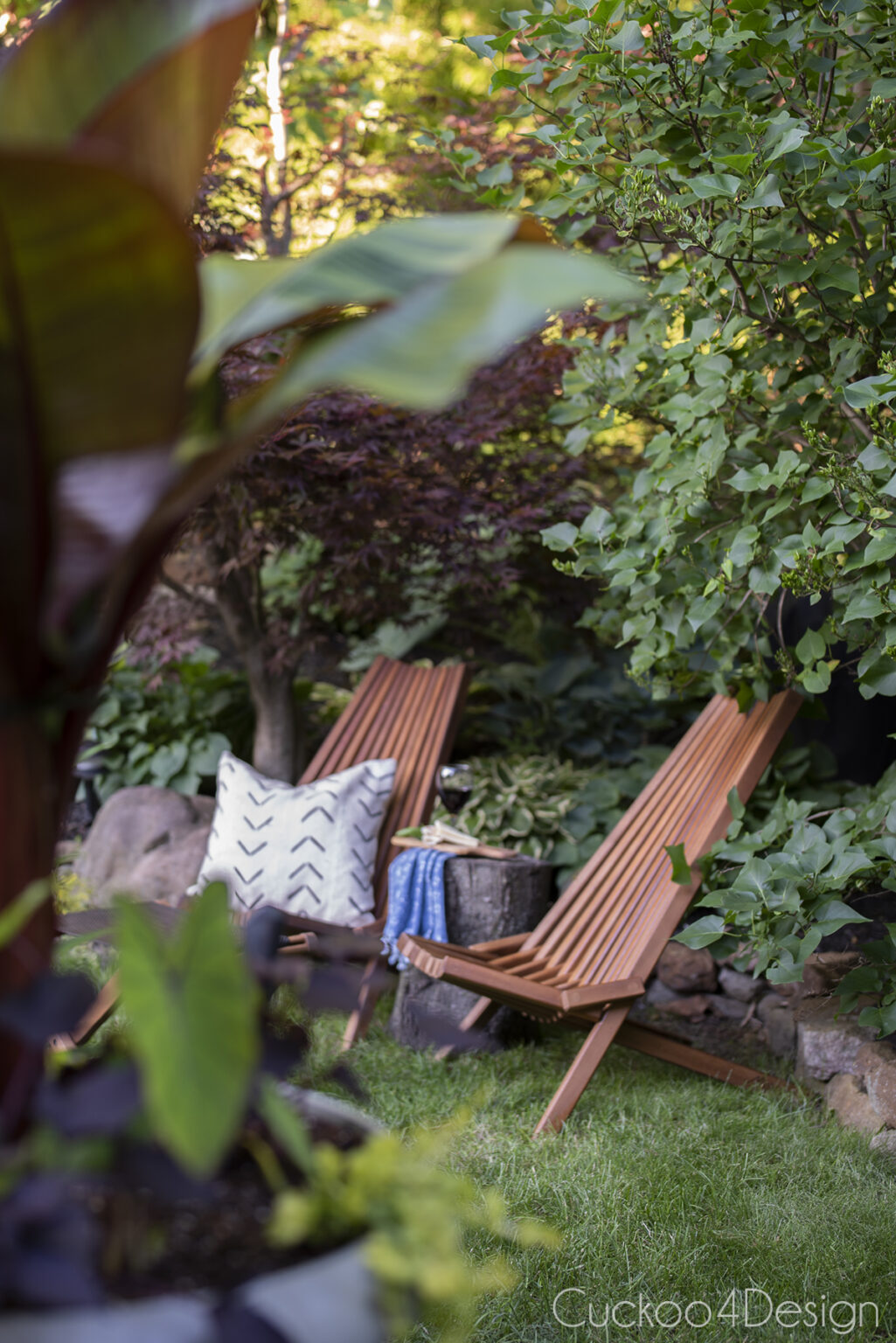 How to mix and match patio furniture (examples & favorites) - Cuckoo4Design